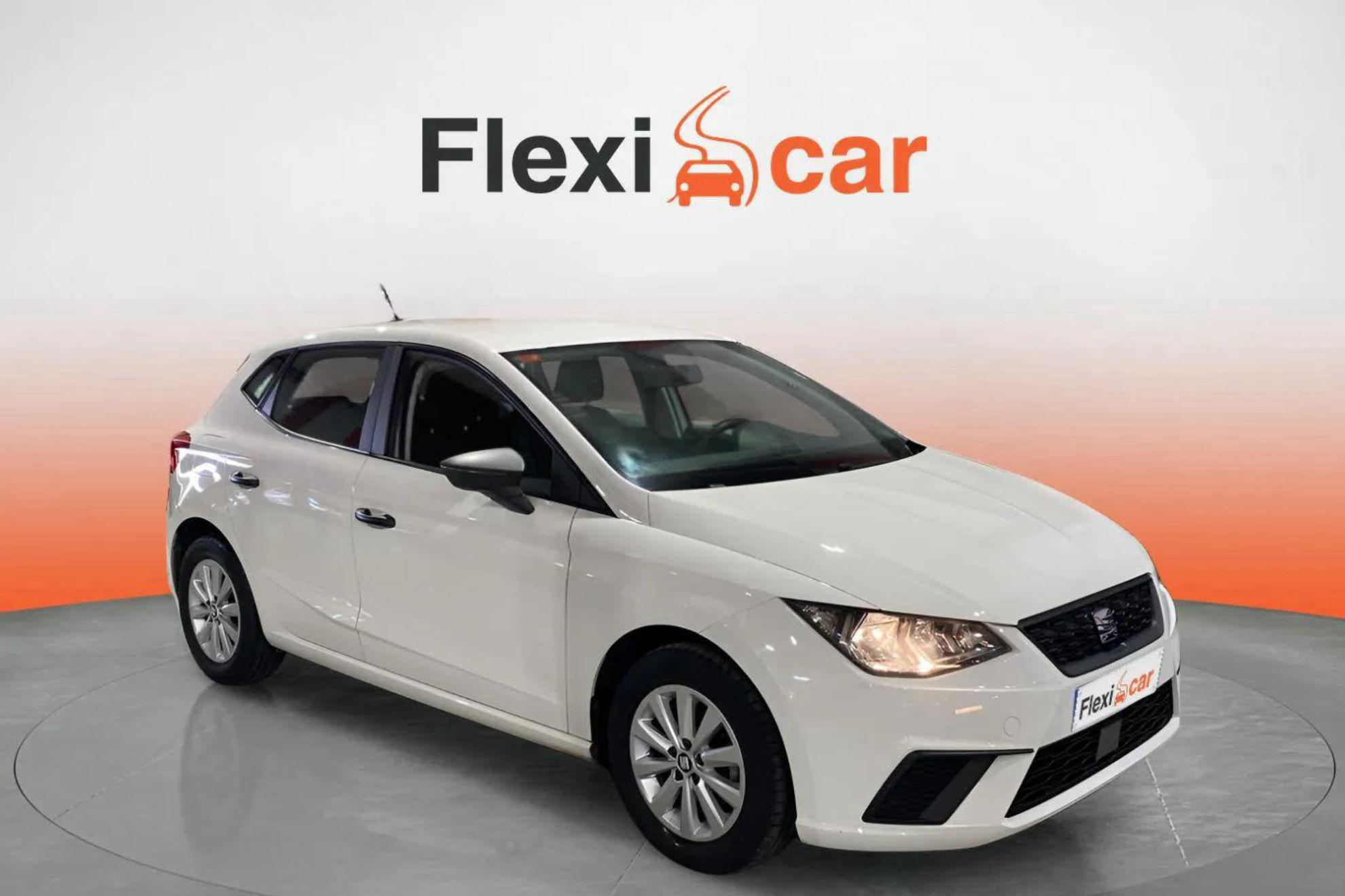 Conduce tu nuevo SEAT en Girona desde 203 € | Flexicar